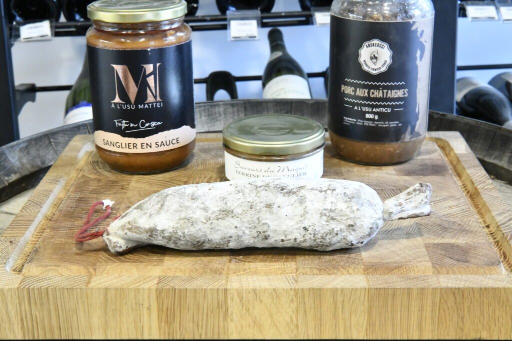 Le saucisson sanglier - charcuterie corse - Tiramiland